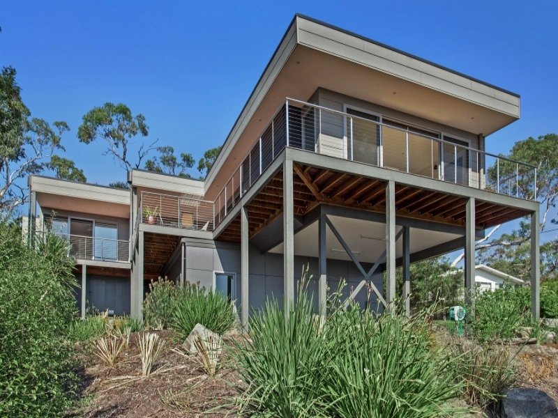 2 Edith Place, Dromana, Vic 3936 - Property Details