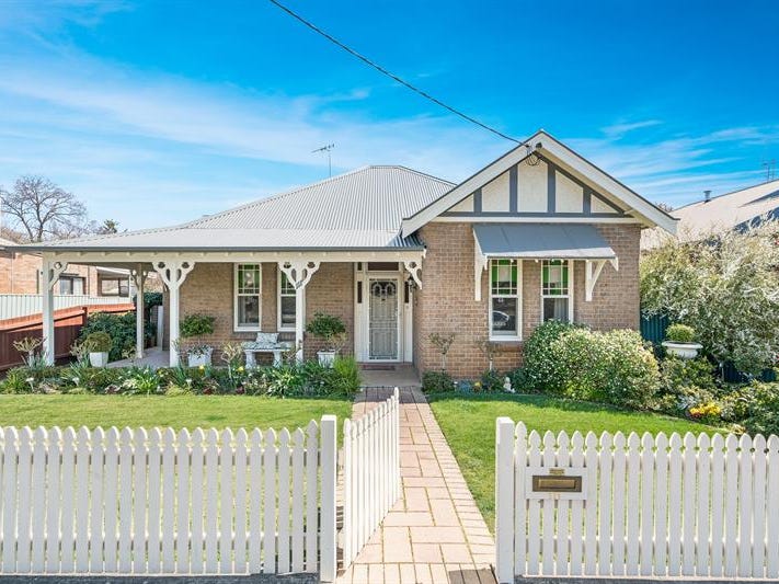 111 Clinton St, Orange, NSW 2800 - Property Details