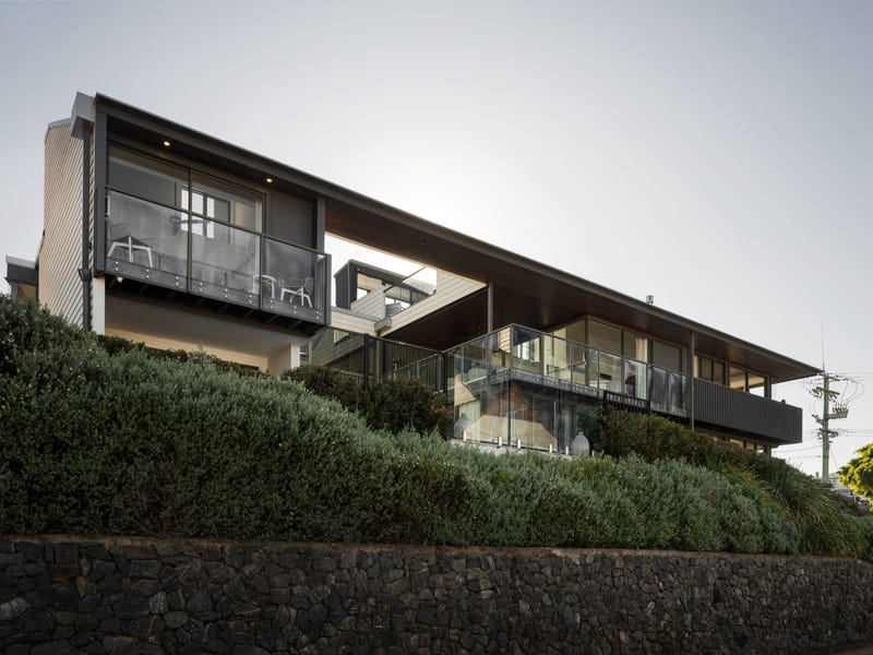 76 Crescent Road, Hamilton, Qld 4007 - Property Details