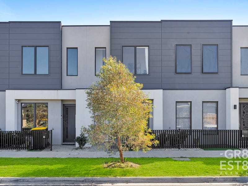 5 Battalion Road, Berwick, Vic 3806 - Townhouse for Sale - realestate ...