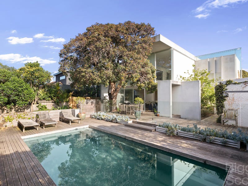 2 Sandham Court, Elsternwick, Vic 3185 - Property Details