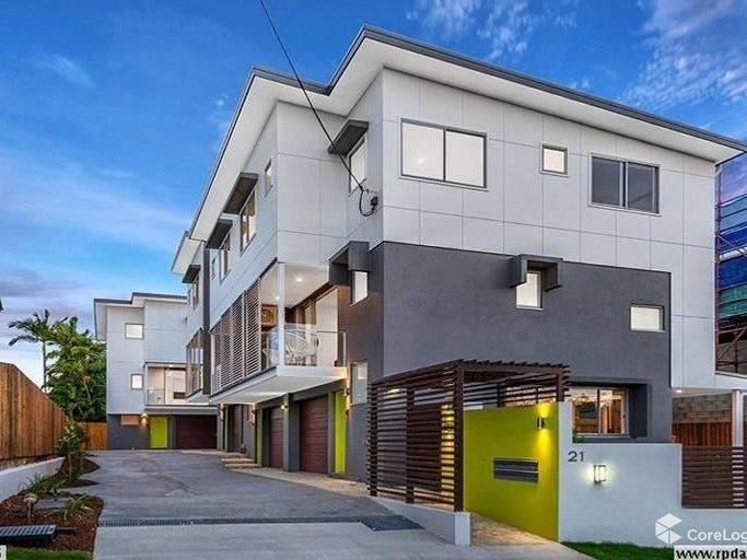 2/21 Pickwick Street, Cannon Hill, QLD 4170 - realestate.com.au