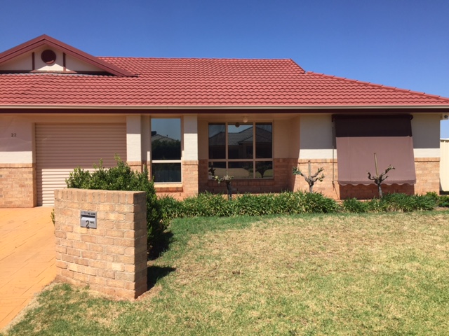 2/22 Little Road, Griffith, NSW 2680 - realestate.com.au