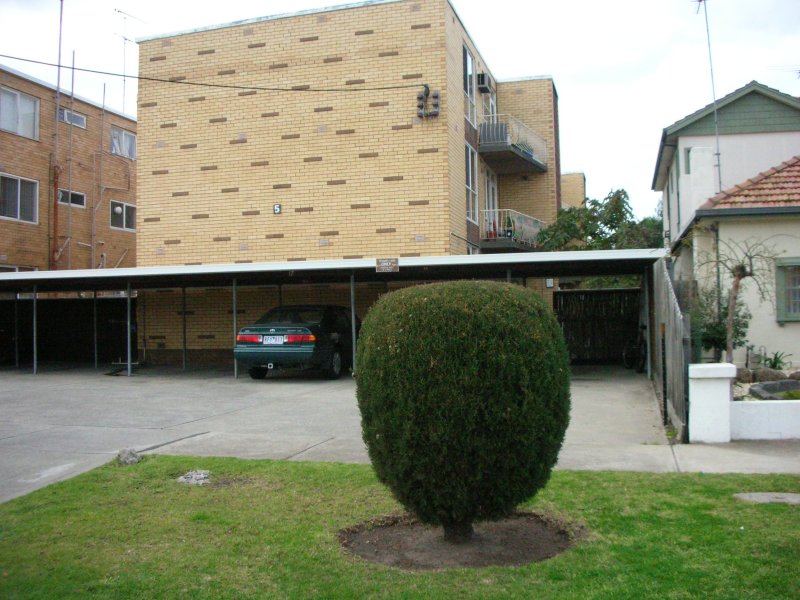 18/5 Lewis Street, Kingsville, VIC 3012 - realestate.com.au