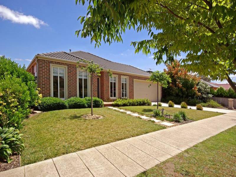 110 Lynbrook Boulevard, Lynbrook, Vic 3975 - Property Details