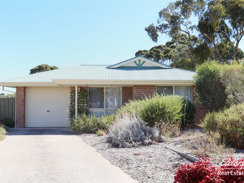 8 John Murray Drive, Williamstown, SA 5351 - realestate.com.au