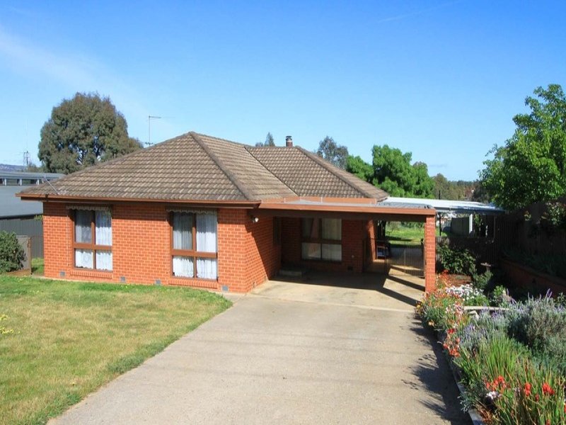 7 Harkins Street, Chiltern, VIC 3683 - realestate.com.au
