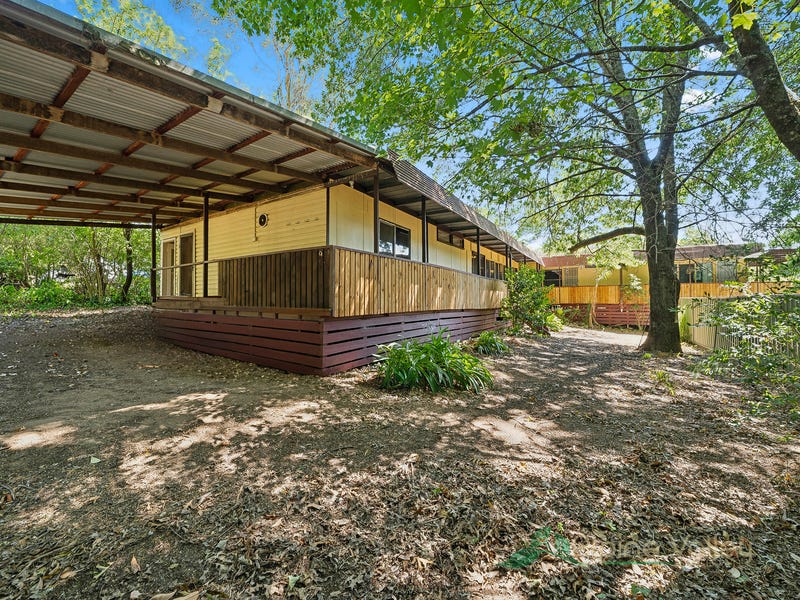 21 Kiewa Valley Highway, Tawonga, Vic 3697 - Property Details