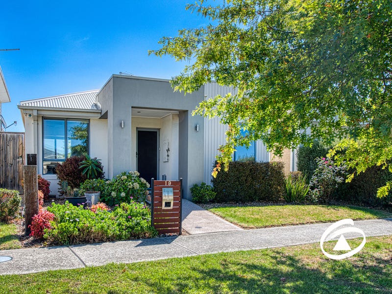 19 Timbertop Boulevard, Officer, VIC 3809 - realestate.com.au