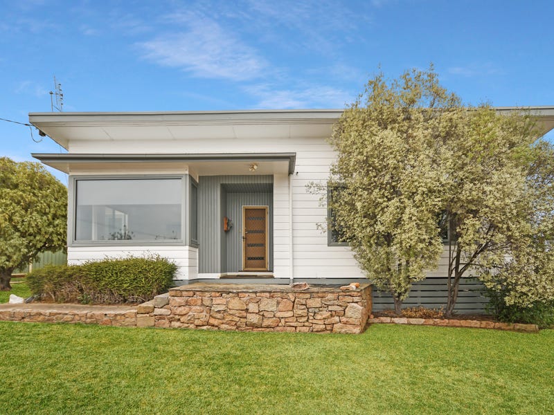 2 Heal St, Stawell, Vic 3380 - Property Details
