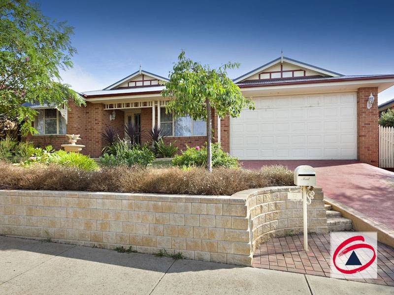 12 Overland Rise, Pakenham, VIC 3810 - realestate.com.au