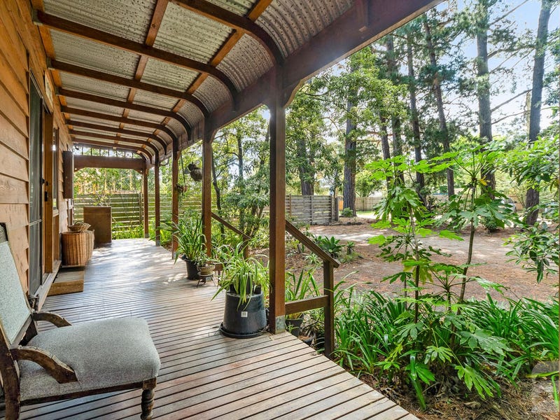 11 Johnson Street, Balnarring, Vic 3926 - Property Details