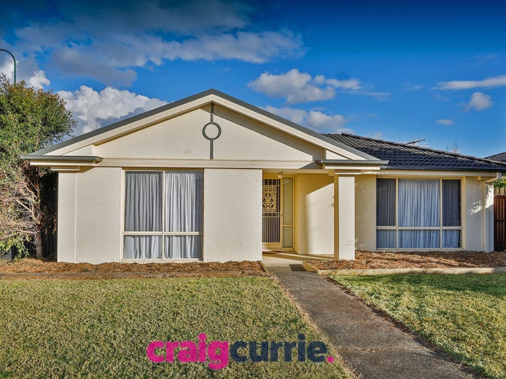 147 BELLEVUE DRIVE, Berwick, Vic 3806 - Property Details