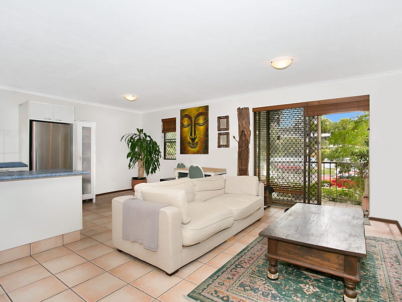 2/33 Chelsea Avenue, Broadbeach, Qld 4218 - Property Details