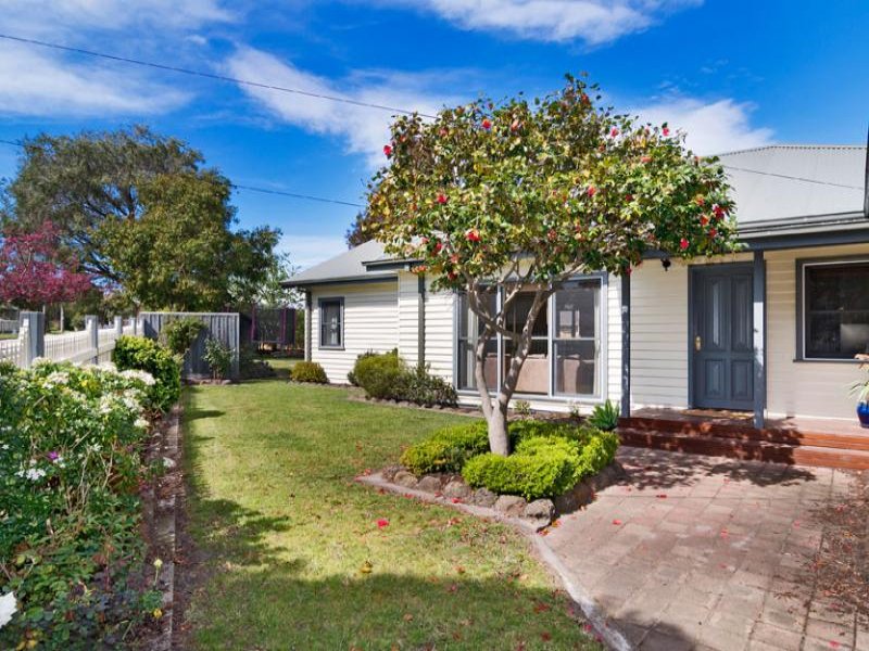 6 Garnett Street, Huntingdale, VIC 3166 - realestate.com.au