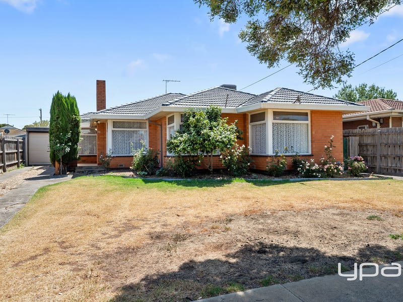 20 Falcon Drive, Melton, Vic 3337 - Property Details