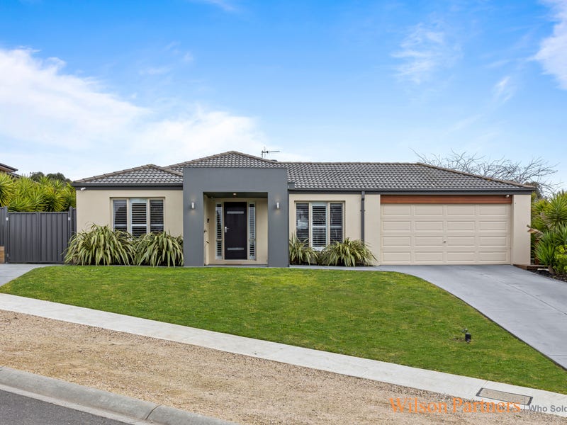 3 Alexander Drive, Broadford, Vic 3658 - Property Details
