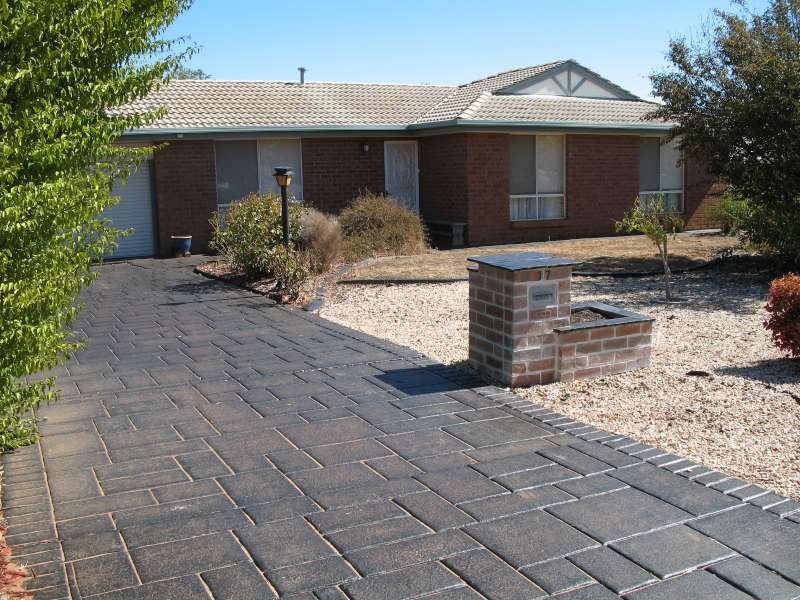 17 Springvale Drive, Blakeview, SA 5114 - Property Details