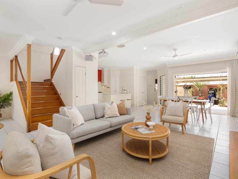 32 Klingner Road, Redcliffe, Qld 4020 - Property Details