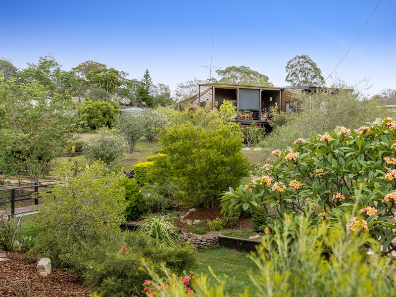 11 Meadows Road, Withcott, Qld 4352 - Property Details