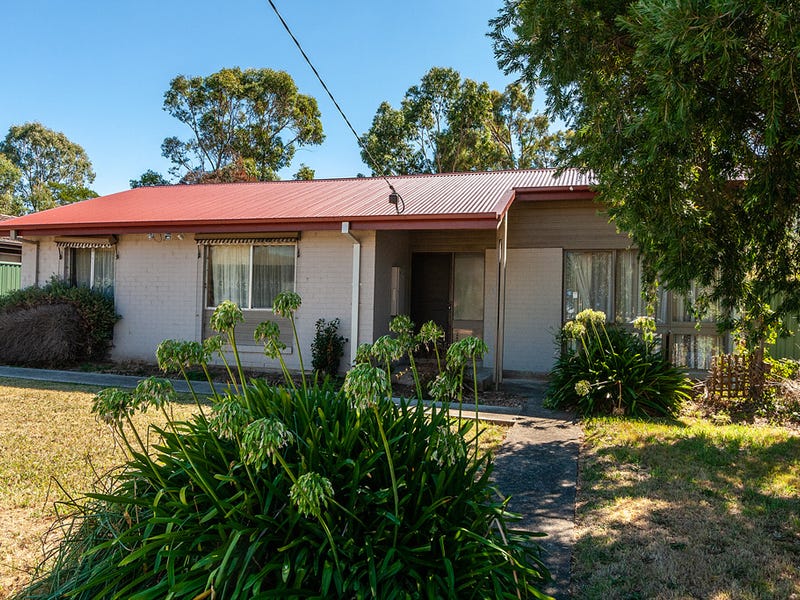 12 Twenty First Street, Eildon, Vic 3713 - Property Details