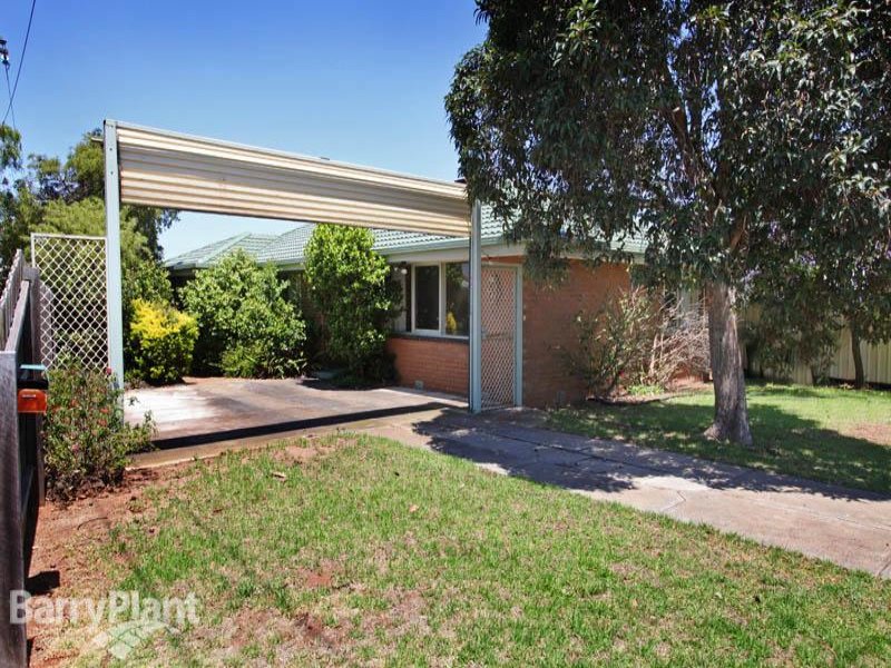 31 Falcon Drive, Melton, Vic 3337 - Property Details