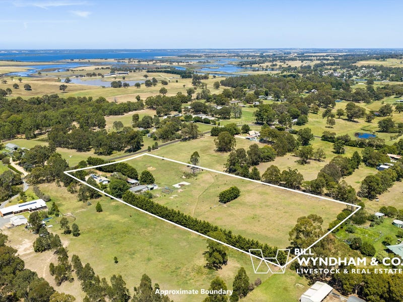 10 Hazeldene Cres, Nicholson, VIC 3882 - realestate.com.au