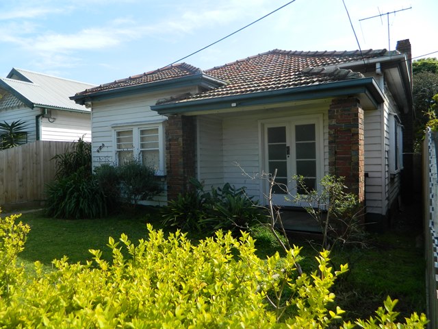 4 Farm Street, Newport, VIC 3015 - realestate.com.au