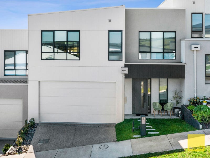 21 Jessica Way, Highton, VIC 3216 - realestate.com.au