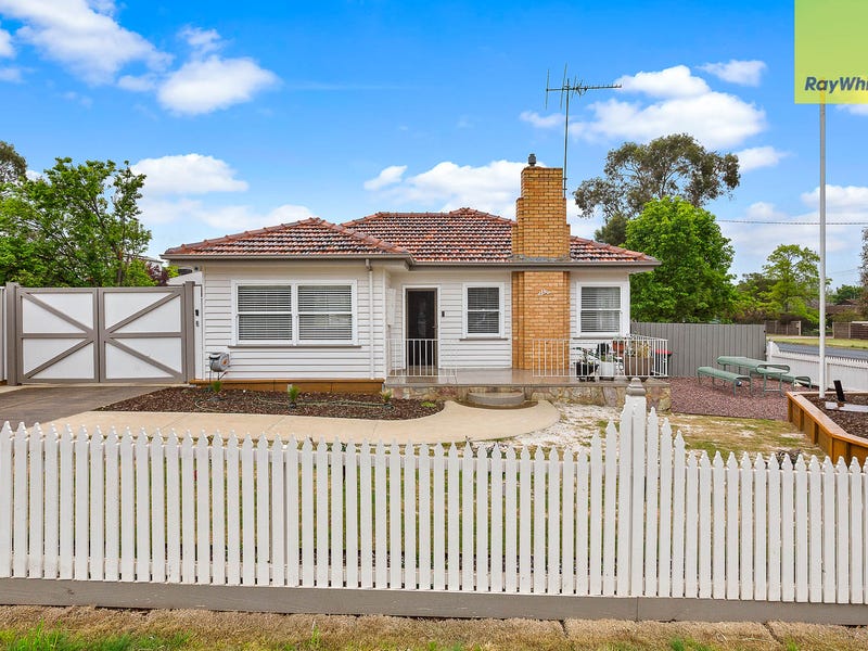 14 Griffith Street, Maddingley, VIC 3340 - realestate.com.au