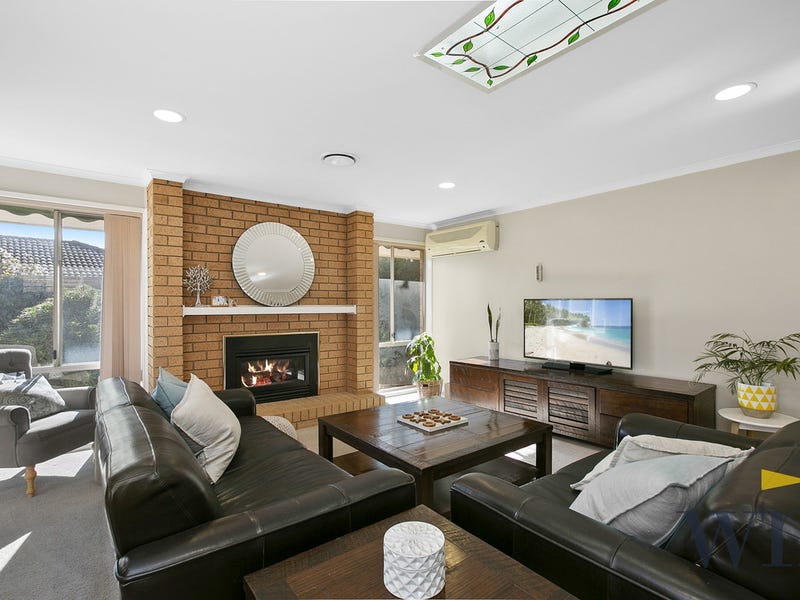 6 Hamilton Place, Mornington, Vic 3931 - Property Details