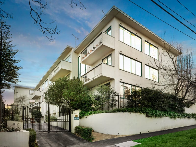 3/3 Struan Street, Toorak, Vic 3142 - Property Details