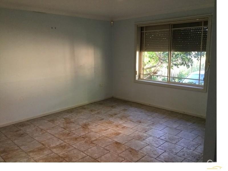 2D Rhodes Avenue, Guildford, NSW 2161 - realestate.com.au