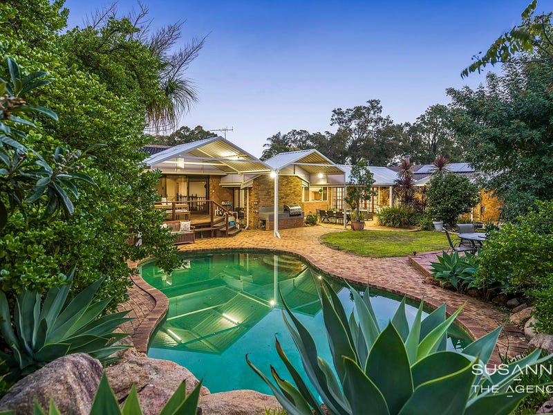 10 Cagney Way, Lesmurdie, WA 6076 - Property Details