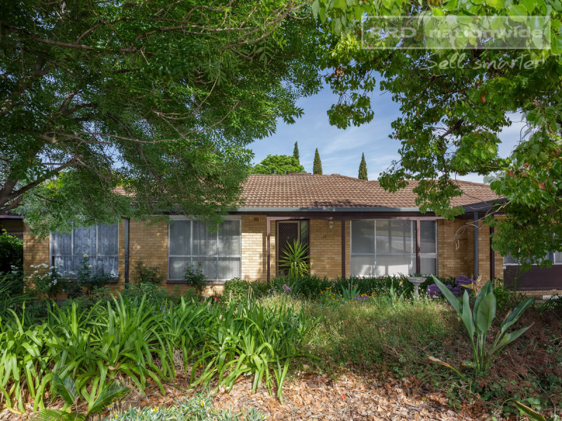 17 Churchill Avenue, Kooringal, NSW 2650 - Property Details