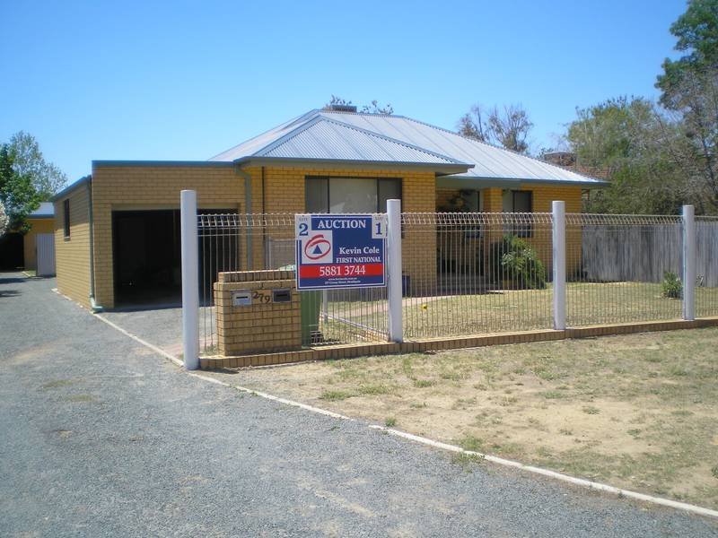 279 Victoria Street, Deniliquin, NSW 2710 - realestate.com.au