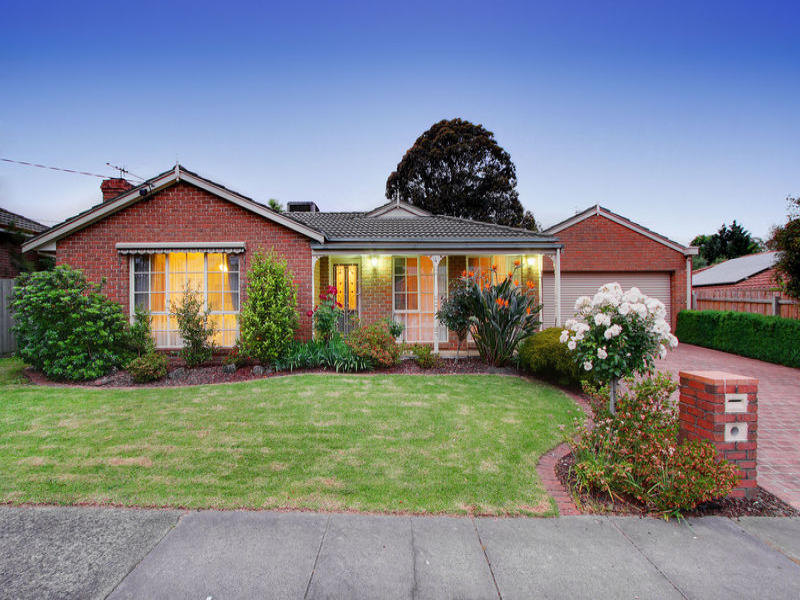 4 Royal Road, Croydon South, VIC 3136 - realestate.com.au