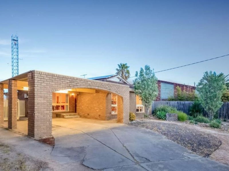 2 Alexandra Street, Melton, VIC 3337 - realestate.com.au