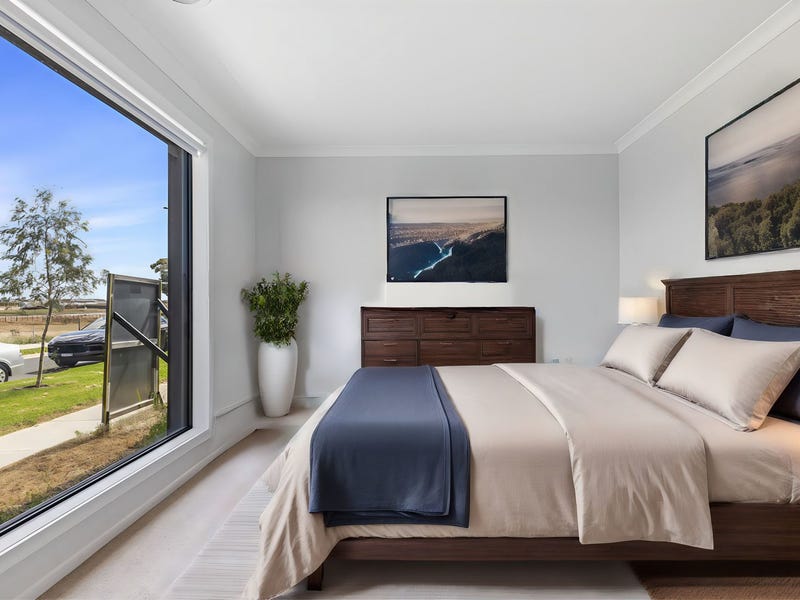 39 Stratus Street, Tarneit, Vic 3029 - Property Details