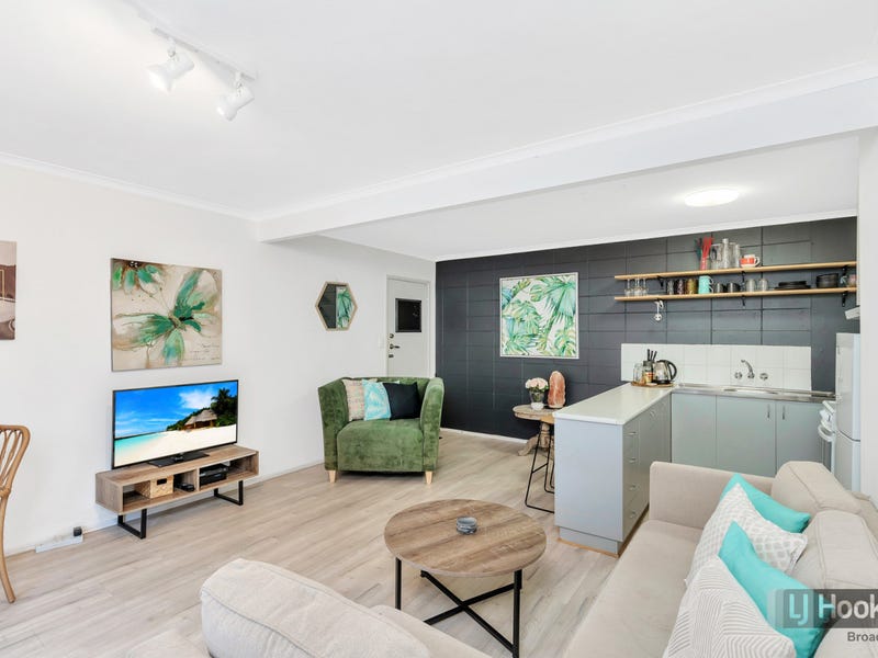 1/4 Sunshine Court, Labrador, QLD 4215 - realestate.com.au