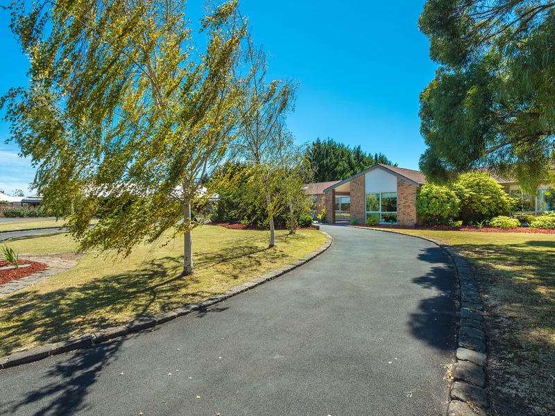 5 Sunrise Court, Gisborne, Vic 3437 - Property Details