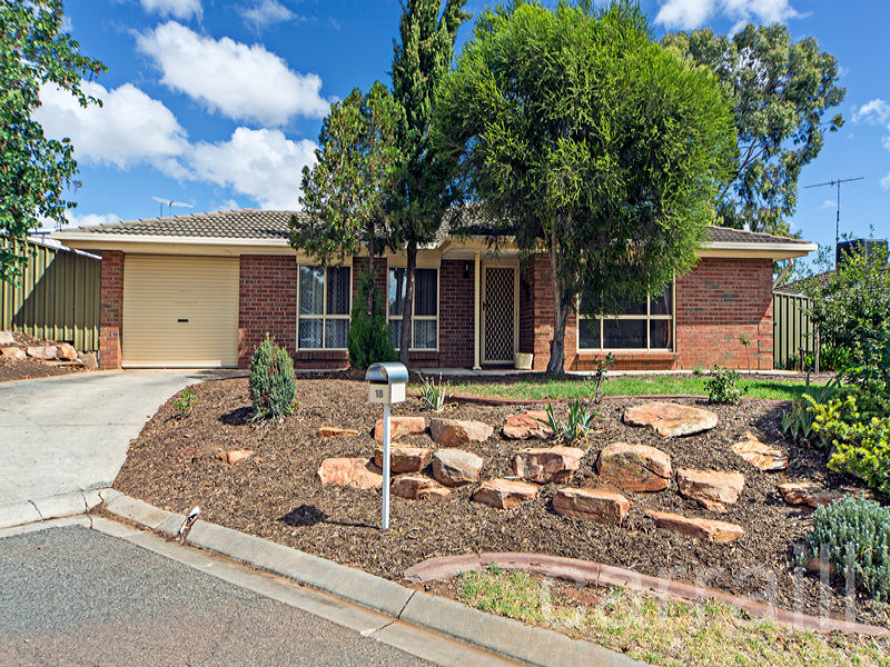 18 Cumbria Way, Craigmore, SA 5114 - Property Details