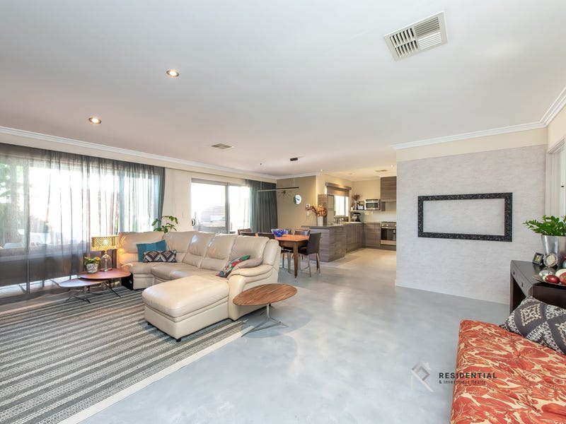 1/8 Stoner Place, Innaloo, WA 6018 - Property Details