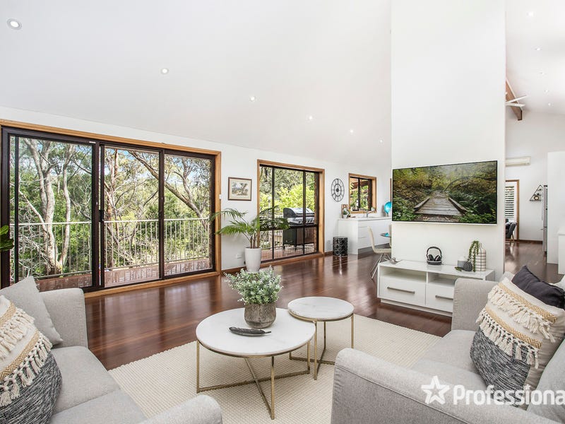 21 Portland Close, Illawong, NSW 2234 - Property Details