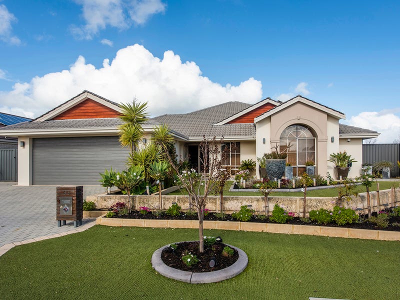 33 Pirianda Way, Aveley, WA 6069 - Property Details