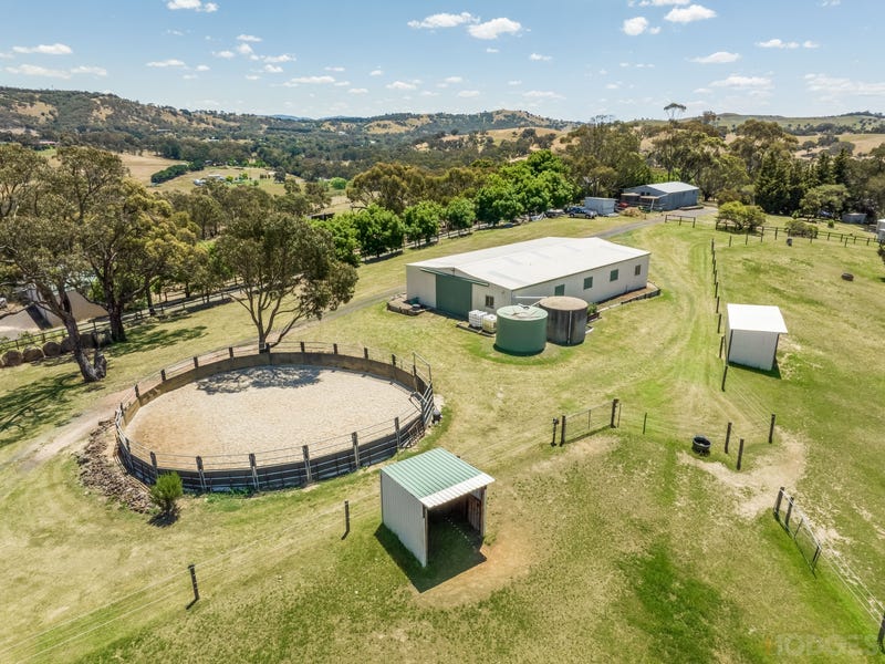 Real Estate & Property for Sale in Kilmore East, VIC 3764 - realestate ...