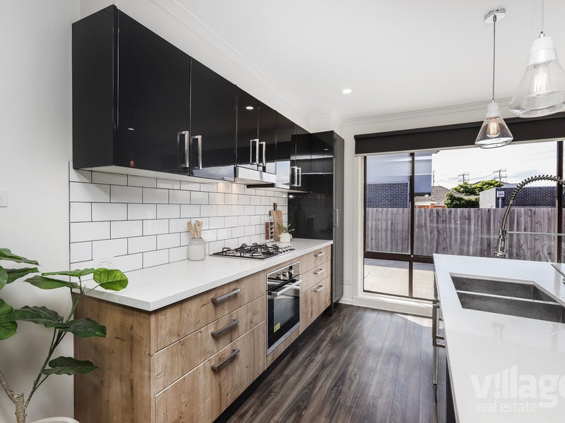 2/5 Saltley Street, South Kingsville, VIC 3015 - realestate.com.au