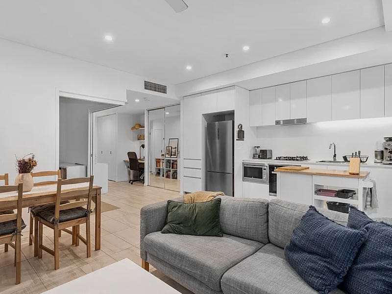501/10 Stratton Street, Newstead, Qld 4006 - Property Details