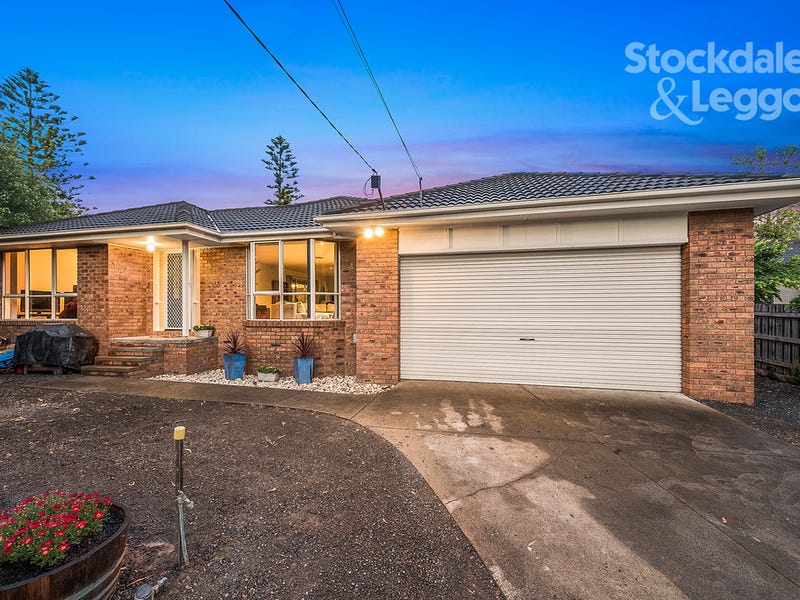 7 Carrabin Court, Knoxfield, Vic 3180 - Property Details
