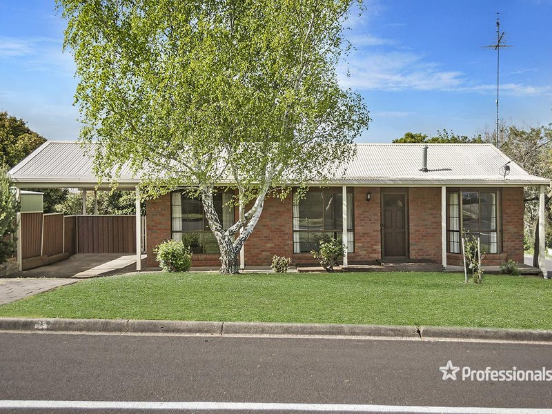 19 Westacott Street, Hamilton, Vic 3300 - Property Details